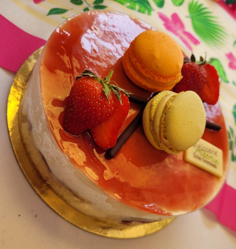 Nos pâtisseries, glaces, chocolats et confiseries | PATISSERIE ALBERTIN ...